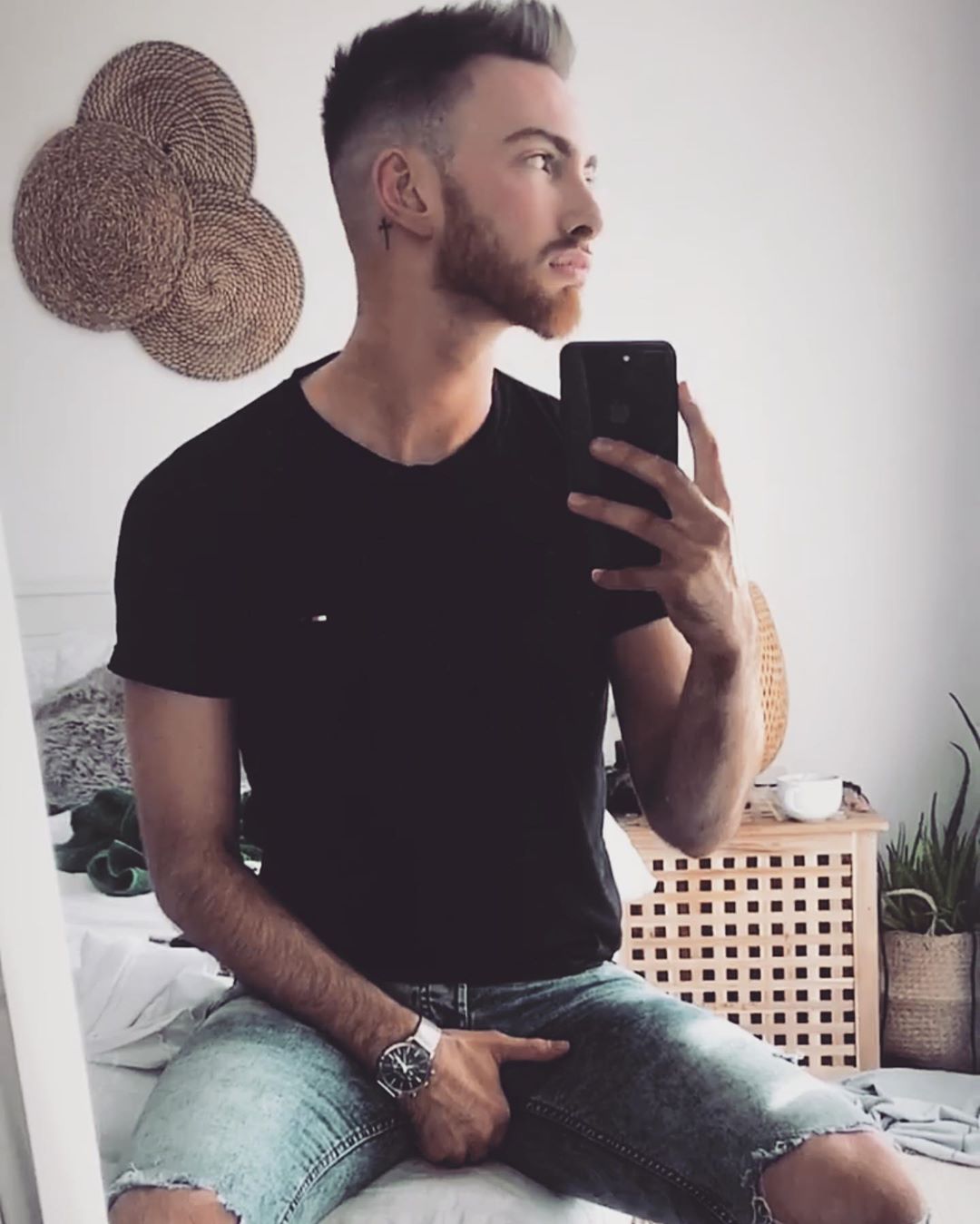 The Way to Treat Bald Spots – Lavivid Hair