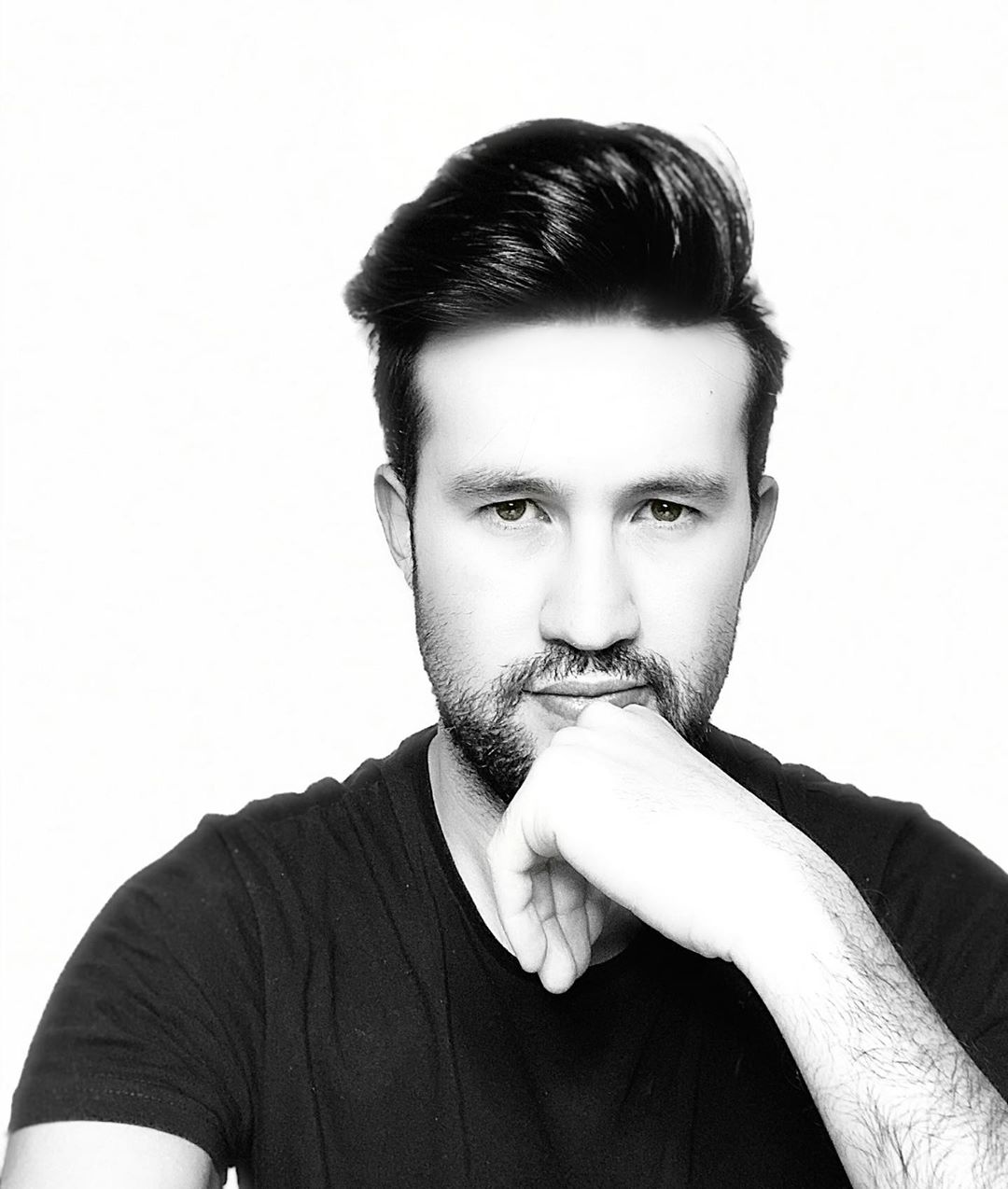 How Much Would Spend on A Men's Toupee? – Lavivid Hair