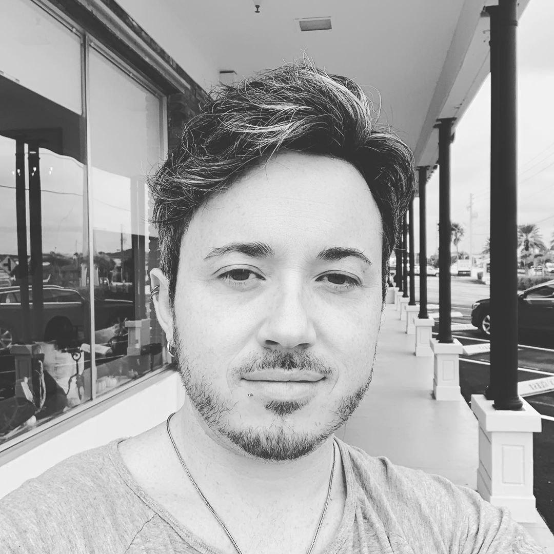 The Tips for Selecting the Men's Hairpiece Salons near Me – Lavivid Hair