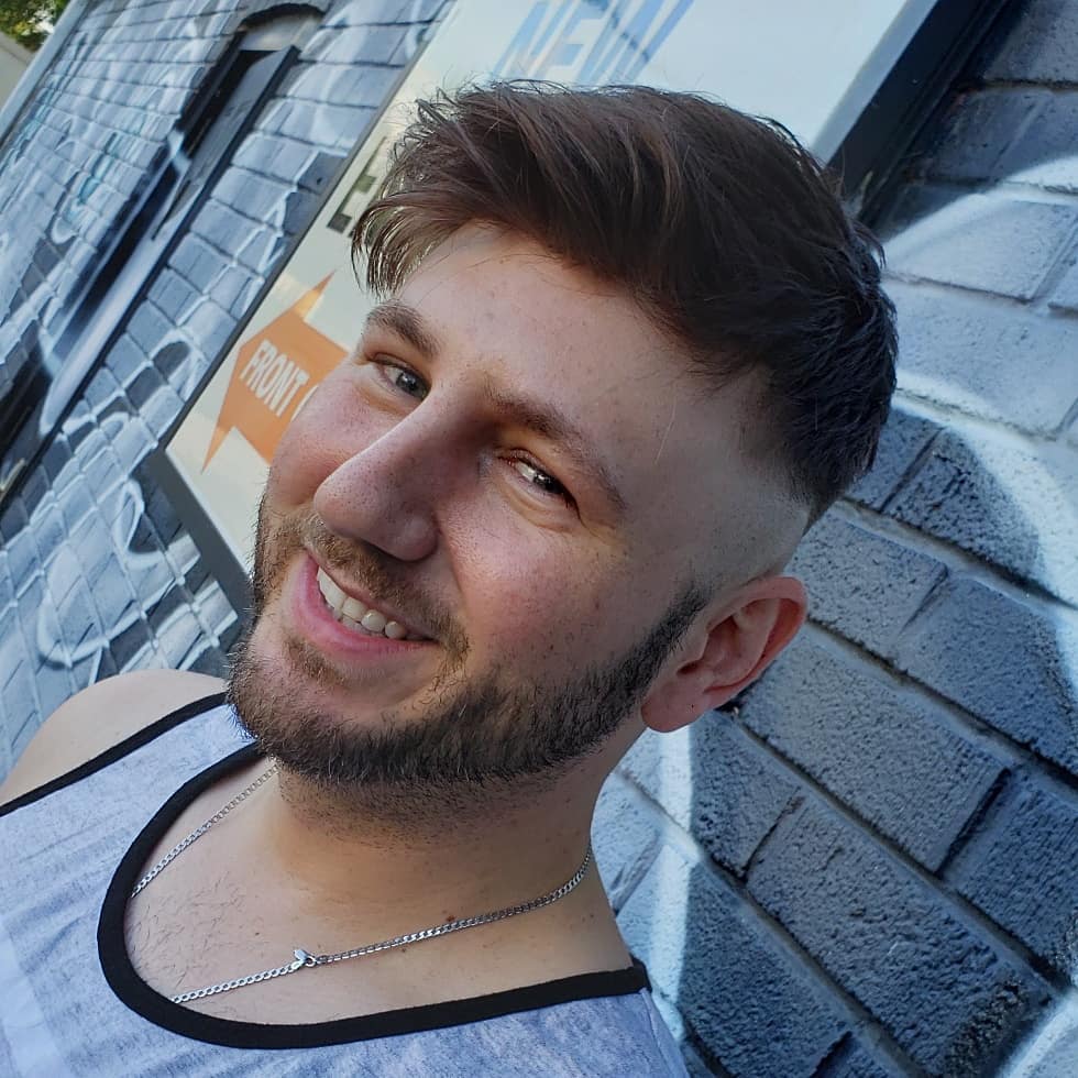 Tips for Choosing the Ideal Men’s Lace Front Hair Piece System Tape ...