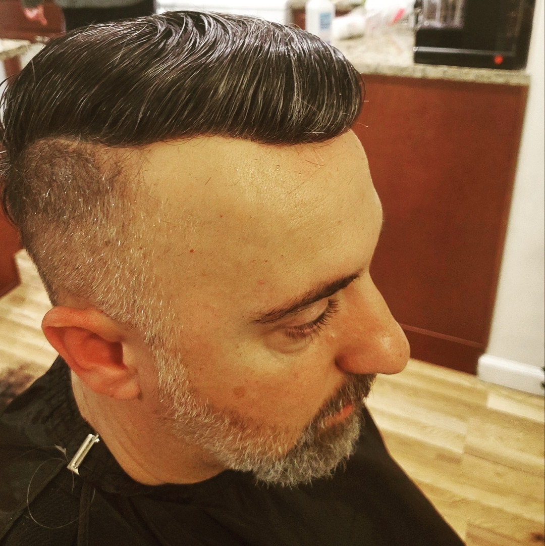 How to Choose the Amazing Men’s Toupee to Cover Hairloss – Lavivid Hair